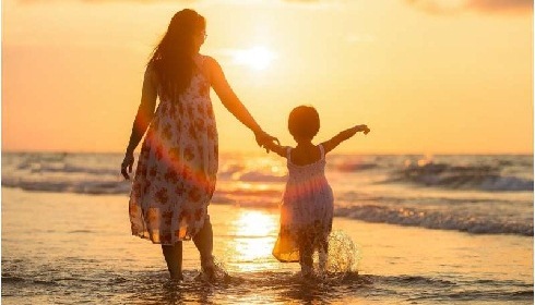 Strong social bonding can improve health, finds study